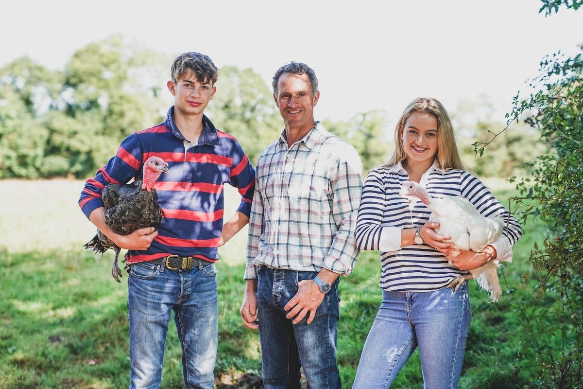 The Slade Family of Rosamondford Farm – Emily Fleur Photography & Marketing